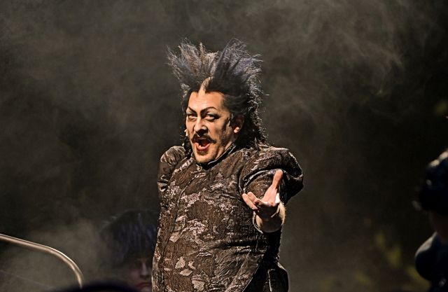 Aus dem Rahmen fallender Musical-Thriller »Sweeney Todd« am ...