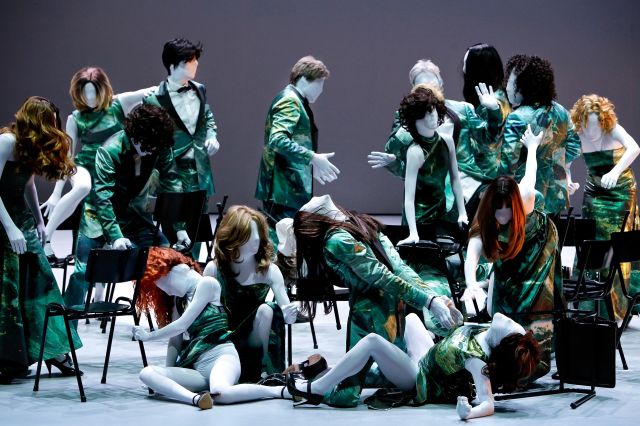 Von Antisemitismus und Anderssein: Saar Magal »10 Odd Emotions« am ...